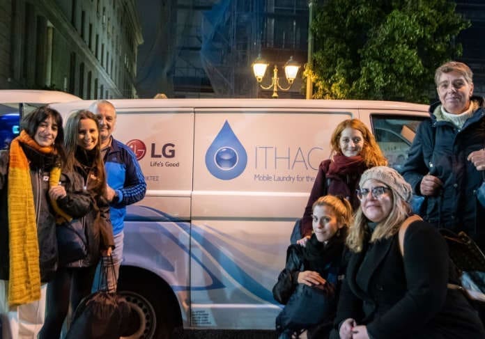 Η LG για ακόμα μία χρονιά «στο πλευρό» των αστέγων της Αθήνας